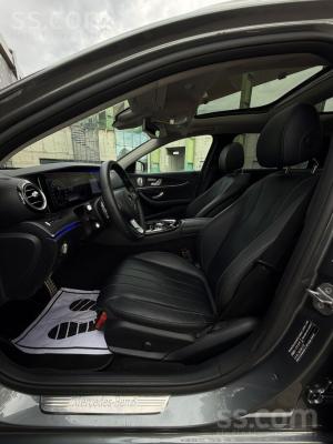 Pelēks Mercedes-Benz E 220 2017 Jelgava, ar dzinēja tilpumu 2.00 L un nobraukumu 278 tūkst. km par 22990 €, foto 17 vietnē AUTOMOTO.COM.LV