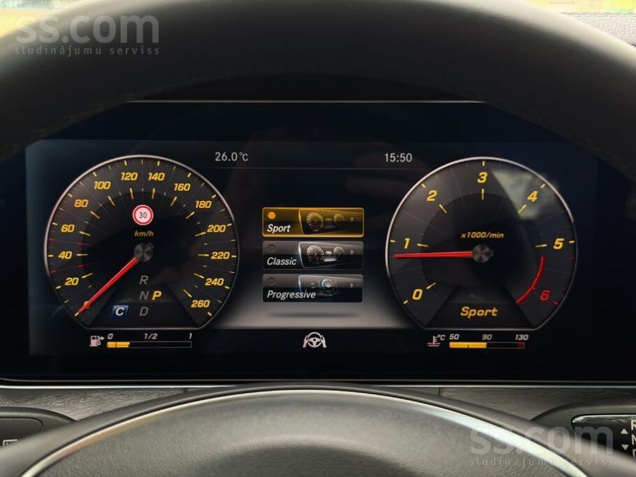 Pelēks Mercedes-Benz E 220 2017 Jelgava, ar dzinēja tilpumu 2.00 L un nobraukumu 278 tūkst. km par 22990 €, foto 26 vietnē AUTOMOTO.COM.LV