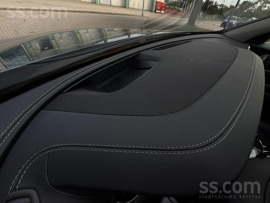 Pelēks Mercedes-Benz E 220 2017 Jelgava, ar dzinēja tilpumu 2.00 L un nobraukumu 278 tūkst. km par 22990 €, foto 36 vietnē AUTOMOTO.COM.LV
