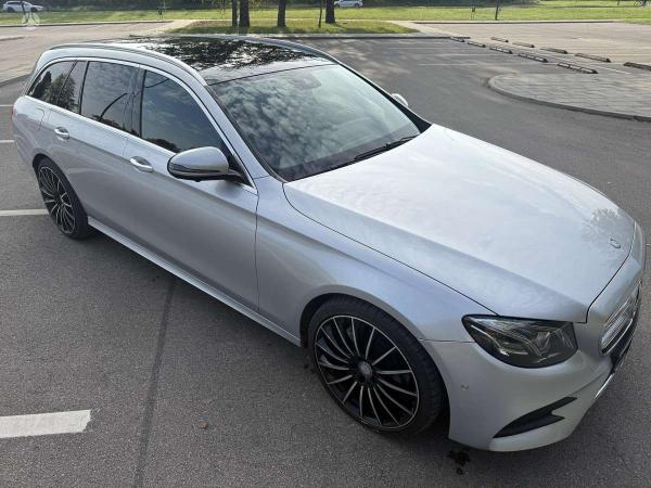 Pelēks Mercedes-Benz E 220 2017 Kauņa, ar dzinēja tilpumu 2.20 L un nobraukumu 303 tūkst. km par 14990 €, foto 5 vietnē AUTOMOTO.COM.LV
