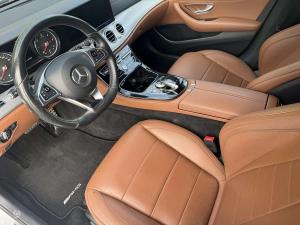 Серый Мерседес E 220 2017 в Каунас, объемом двигателя 2.20 л и пробегом 303 тыс. км за 14990 €, фото 16 на AUTOMOTO.COM.LV