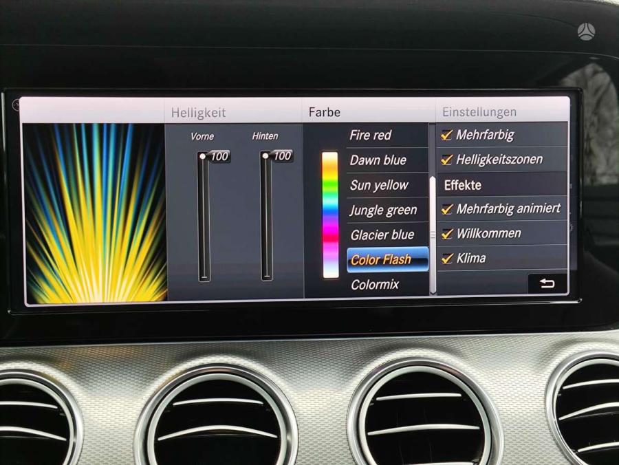 Серый Мерседес E 220 2018 в Вильнюс, объемом двигателя 1.95 л и пробегом 260 тыс. км за 17999 €, фото 25 на AUTOMOTO.COM.LV