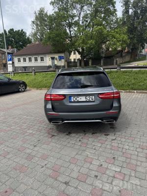 Grey Mercedes-Benz E 220 2018 in Cesis, with an engine capacity of 2.00 L and mileage of 197 thousand km for 20700 €, photo 7 on AUTOMOTO.COM.LV