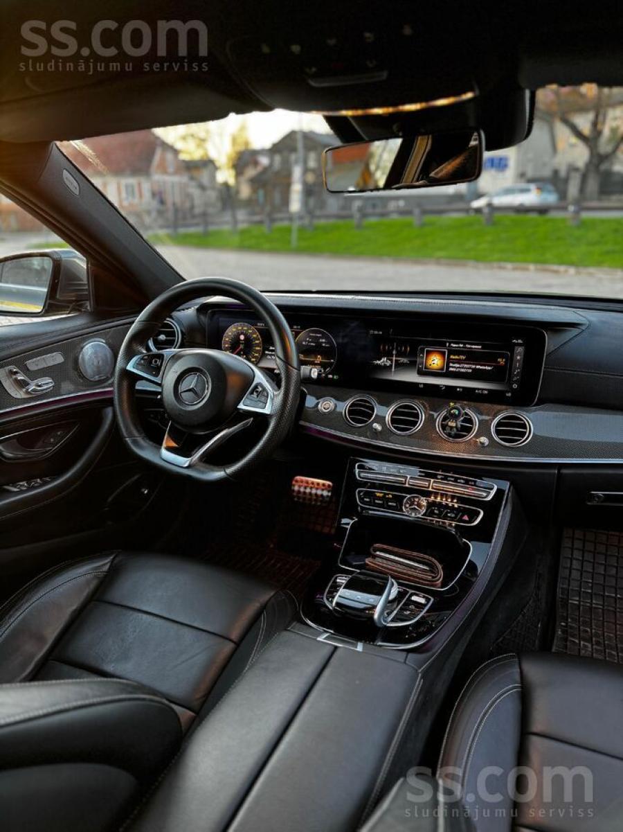 Grey Mercedes-Benz E 220 2018 in Cesis, with an engine capacity of 2.00 L and mileage of 197 thousand km for 20700 €, photo 14 on AUTOMOTO.COM.LV