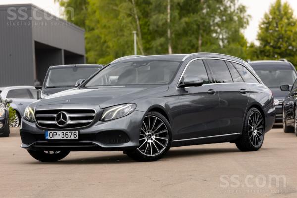 Grey Mercedes-Benz E 220 2018 in Jelgava, with an engine capacity of 2.00 L and mileage of 0 thousand km for 15700 €, photo 1 on AUTOMOTO.COM.LV