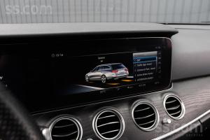 Серый Мерседес E 220 2018 в Елгава, объемом двигателя 2.00 л и пробегом 0 тыс. км за 15700 €, фото 28 на AUTOMOTO.COM.LV