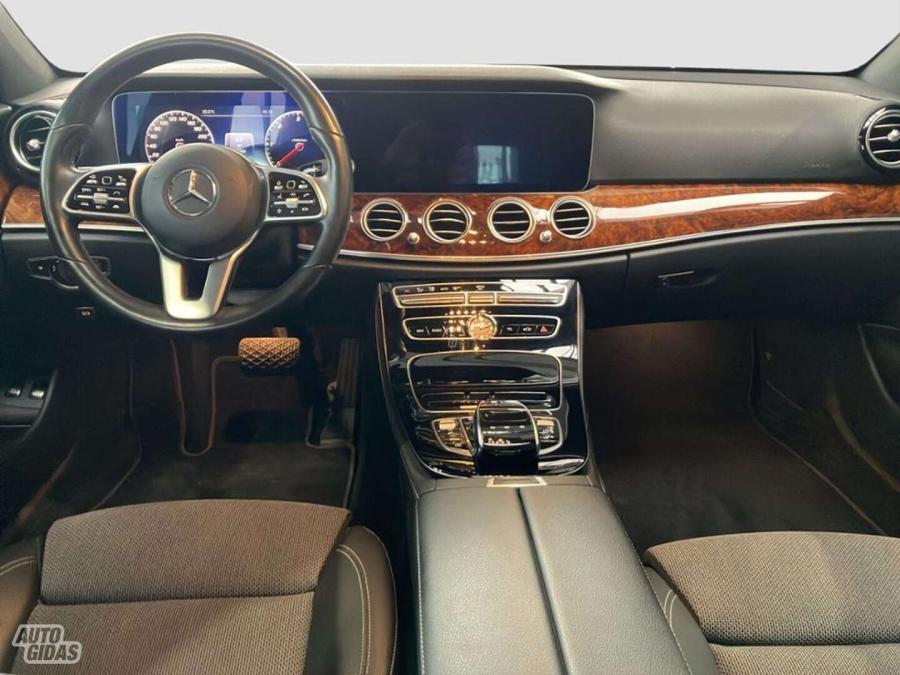 Grey Mercedes-Benz E 220 2019 in Kaunas, with an engine capacity of 2.00 L and mileage of 47 thousand km for 32576 €, photo 6 on AUTOMOTO.COM.LV