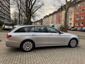 Grey Mercedes-Benz E 220 2019 in Kaunas, with an engine capacity of 2.00 L and mileage of 70 thousand km for 28570 €, photo 7 on AUTOMOTO.COM.LV