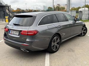 Pelēks Mercedes-Benz E 220 2019 Jonava, ar dzinēja tilpumu 1.95 L un nobraukumu 290 tūkst. km par 18500 €, foto 9 vietnē AUTOMOTO.COM.LV