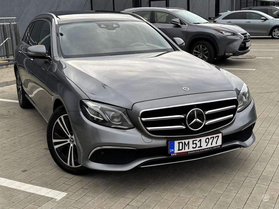 Pelēks Mercedes-Benz E 220 2019 Jonava, ar dzinēja tilpumu 1.95 L un nobraukumu 290 tūkst. km par 18500 €, foto 11 vietnē AUTOMOTO.COM.LV