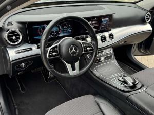 Pelēks Mercedes-Benz E 220 2019 Jonava, ar dzinēja tilpumu 1.95 L un nobraukumu 290 tūkst. km par 18500 €, foto 29 vietnē AUTOMOTO.COM.LV
