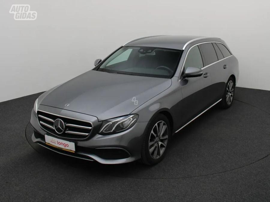 Серый Мерседес E 220 2019 в Вильнюс, объемом двигателя 2.00 л и пробегом 240 тыс. км за 19599 €, фото 1 на AUTOMOTO.COM.LV