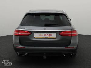 Серый Мерседес E 220 2019 в Вильнюс, объемом двигателя 2.00 л и пробегом 240 тыс. км за 19599 €, фото 6 на AUTOMOTO.COM.LV