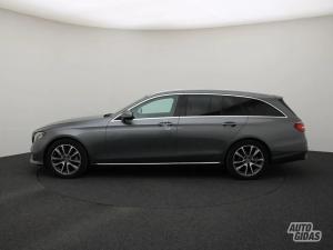 Серый Мерседес E 220 2019 в Вильнюс, объемом двигателя 2.00 л и пробегом 240 тыс. км за 19599 €, фото 7 на AUTOMOTO.COM.LV