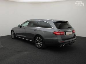 Серый Мерседес E 220 2019 в Вильнюс, объемом двигателя 2.00 л и пробегом 240 тыс. км за 19599 €, фото 8 на AUTOMOTO.COM.LV