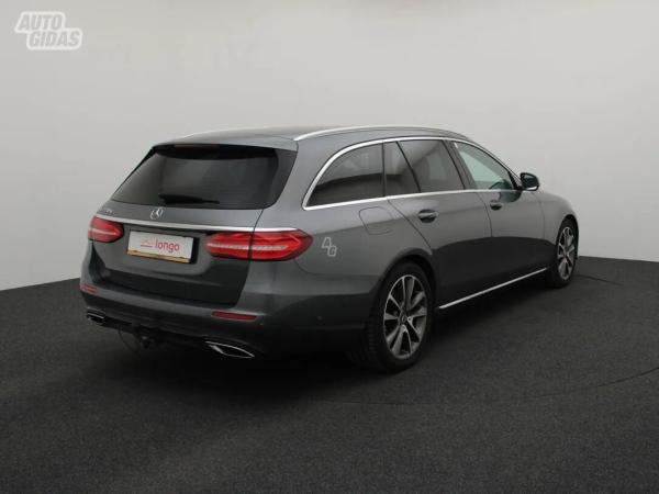 Grey Mercedes-Benz E 220 2019 in Vilnius, with an engine capacity of 2.00 L and mileage of 240 thousand km for 19599 €, photo 8 on AUTOMOTO.COM.LV