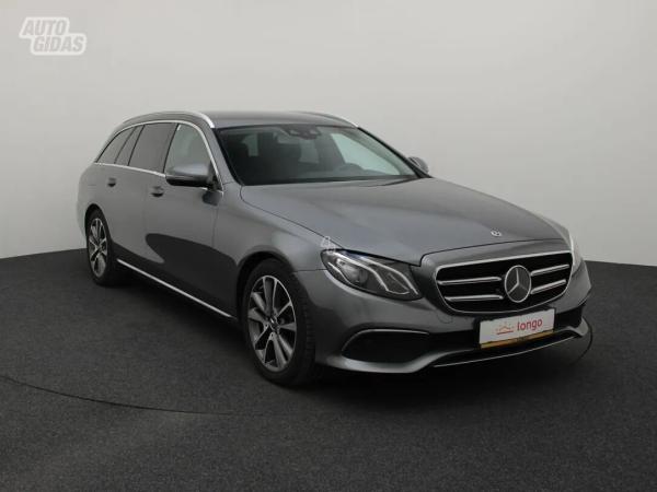 Grey Mercedes-Benz E 220 2019 in Vilnius, with an engine capacity of 2.00 L and mileage of 240 thousand km for 19599 €, photo 10 on AUTOMOTO.COM.LV
