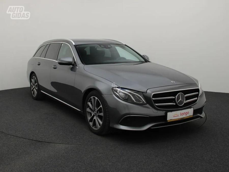 Серый Мерседес E 220 2019 в Вильнюс, объемом двигателя 2.00 л и пробегом 240 тыс. км за 19599 €, фото 11 на AUTOMOTO.COM.LV