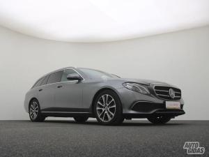 Серый Мерседес E 220 2019 в Вильнюс, объемом двигателя 2.00 л и пробегом 240 тыс. км за 19599 €, фото 12 на AUTOMOTO.COM.LV