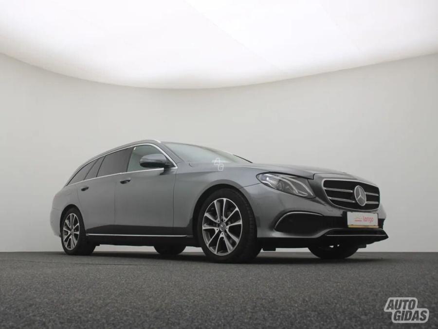 Серый Мерседес E 220 2019 в Вильнюс, объемом двигателя 2.00 л и пробегом 240 тыс. км за 19599 €, фото 12 на AUTOMOTO.COM.LV