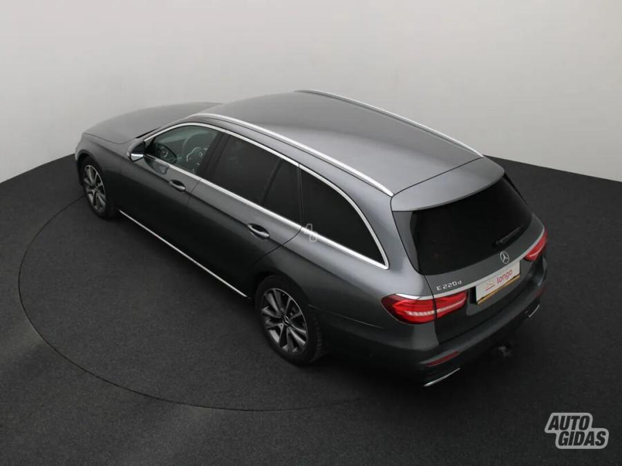 Серый Мерседес E 220 2019 в Вильнюс, объемом двигателя 2.00 л и пробегом 240 тыс. км за 19599 €, фото 13 на AUTOMOTO.COM.LV