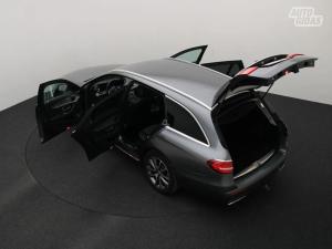 Серый Мерседес E 220 2019 в Вильнюс, объемом двигателя 2.00 л и пробегом 240 тыс. км за 19599 €, фото 14 на AUTOMOTO.COM.LV