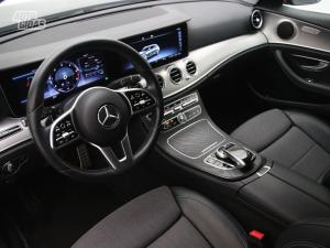 Серый Мерседес E 220 2019 в Вильнюс, объемом двигателя 2.00 л и пробегом 240 тыс. км за 19599 €, фото 17 на AUTOMOTO.COM.LV