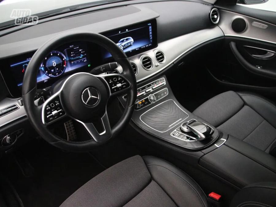 Серый Мерседес E 220 2019 в Вильнюс, объемом двигателя 2.00 л и пробегом 240 тыс. км за 19599 €, фото 17 на AUTOMOTO.COM.LV