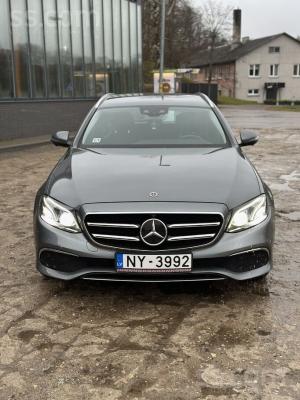 Grey Mercedes-Benz E 220 2019 in Talsi, with an engine capacity of 2.20 L and mileage of 244 thousand km for 21000 €, photo  on AUTOMOTO.COM.LV