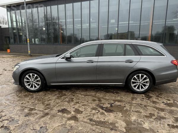 Grey Mercedes-Benz E 220 2019 in Talsi, with an engine capacity of 2.20 L and mileage of 244 thousand km for 21000 €, photo 6 on AUTOMOTO.COM.LV