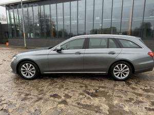 Серый Мерседес E 220 2019 в Талси, объемом двигателя 2.20 л и пробегом 244 тыс. км за 21000 €, фото 7 на AUTOMOTO.COM.LV