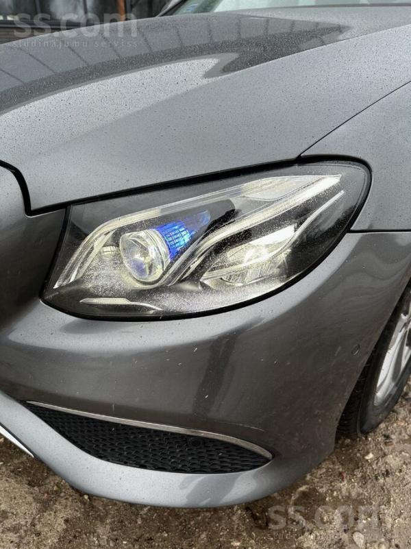 Grey Mercedes-Benz E 220 2019 in Talsi, with an engine capacity of 2.20 L and mileage of 244 thousand km for 21000 €, photo 7 on AUTOMOTO.COM.LV
