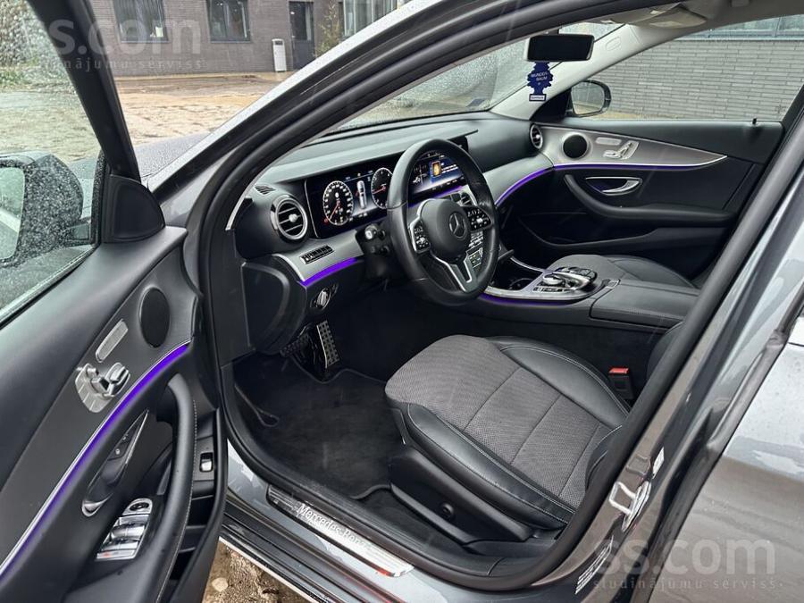 Серый Мерседес E 220 2019 в Талси, объемом двигателя 2.20 л и пробегом 244 тыс. км за 21000 €, фото 9 на AUTOMOTO.COM.LV