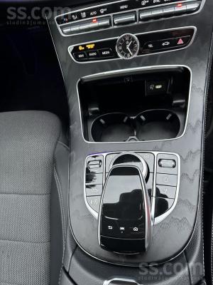 Серый Мерседес E 220 2019 в Талси, объемом двигателя 2.20 л и пробегом 244 тыс. км за 21000 €, фото 17 на AUTOMOTO.COM.LV