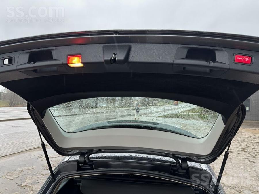 Серый Мерседес E 220 2019 в Талси, объемом двигателя 2.20 л и пробегом 244 тыс. км за 21000 €, фото 25 на AUTOMOTO.COM.LV