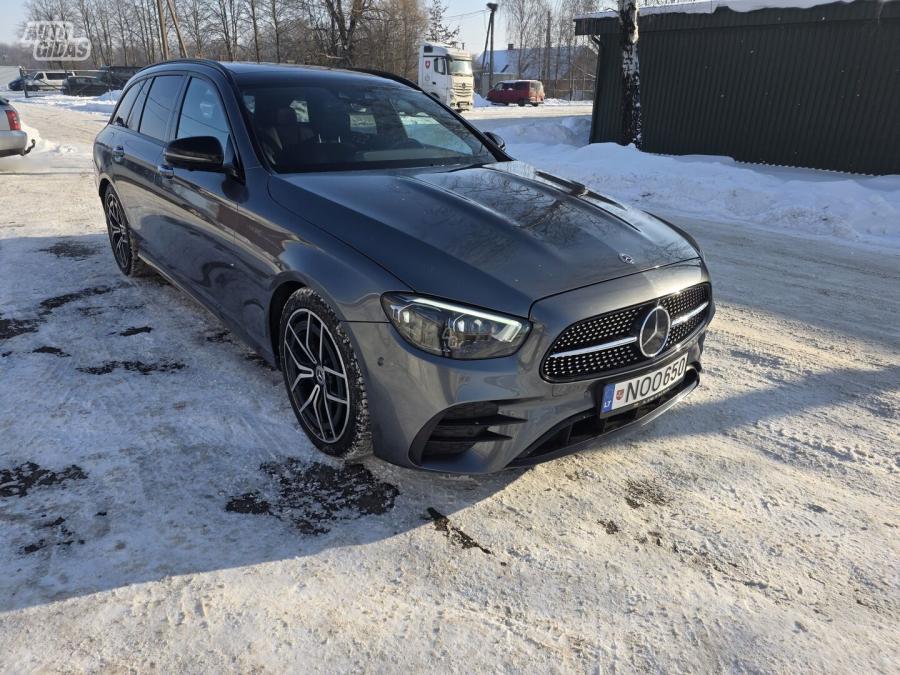 Pelēks Mercedes-Benz E 220 2020 Kauņa, ar dzinēja tilpumu 2.00 L un nobraukumu 262 tūkst. km par 25000 €, foto 3 vietnē AUTOMOTO.COM.LV