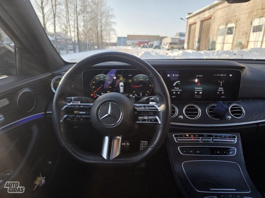 Pelēks Mercedes-Benz E 220 2020 Kauņa, ar dzinēja tilpumu 2.00 L un nobraukumu 262 tūkst. km par 25000 €, foto 7 vietnē AUTOMOTO.COM.LV