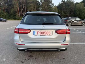 Grey Mercedes-Benz E 220 2020 in Vilnius, with an engine capacity of 1.95 L and mileage of 176 thousand km for 14600 €, photo 10 on AUTOMOTO.COM.LV