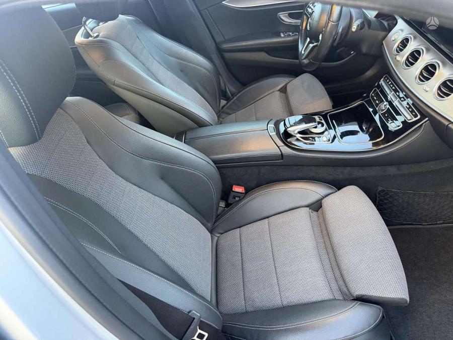 Grey Mercedes-Benz E 220 2020 in Vilnius, with an engine capacity of 1.95 L and mileage of 176 thousand km for 14600 €, photo 15 on AUTOMOTO.COM.LV