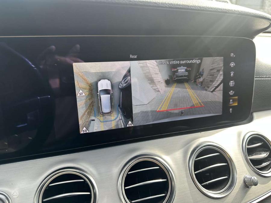 Grey Mercedes-Benz E 220 2021 in Vilnius, with an engine capacity of 1.95 L and mileage of 392 thousand km for 15500 €, photo 22 on AUTOMOTO.COM.LV