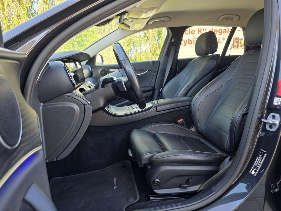 Pelēks Mercedes-Benz E 220 2021 Tauragė, ar dzinēja tilpumu 1.95 L un nobraukumu 320 tūkst. km par 17300 €, foto 10 vietnē AUTOMOTO.COM.LV