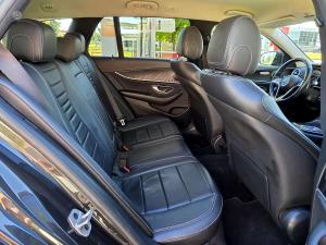 Pelēks Mercedes-Benz E 220 2021 Tauragė, ar dzinēja tilpumu 1.95 L un nobraukumu 320 tūkst. km par 17300 €, foto 14 vietnē AUTOMOTO.COM.LV