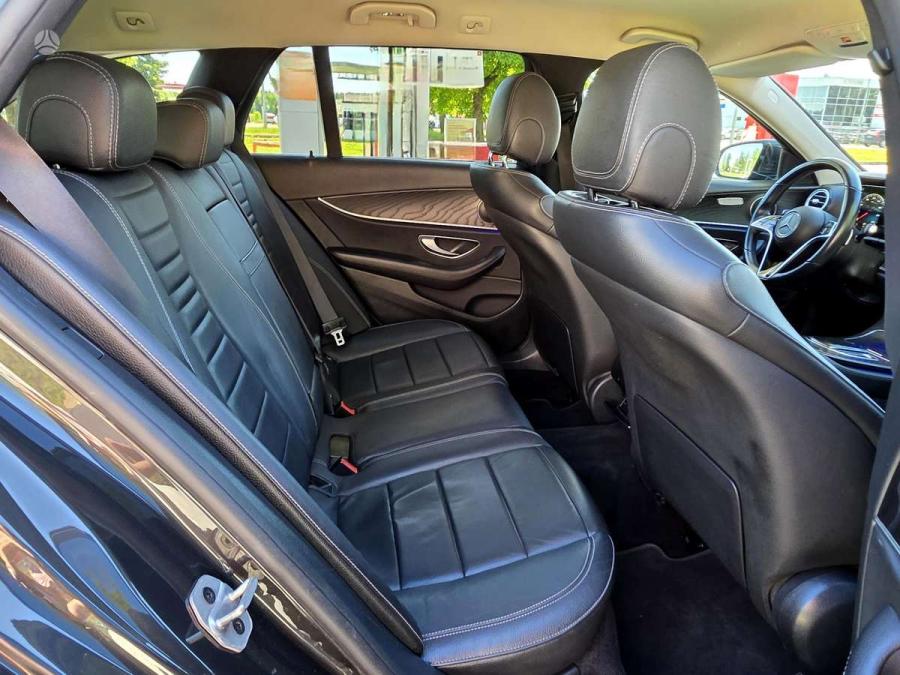 Pelēks Mercedes-Benz E 220 2021 Tauragė, ar dzinēja tilpumu 1.95 L un nobraukumu 320 tūkst. km par 17300 €, foto 14 vietnē AUTOMOTO.COM.LV