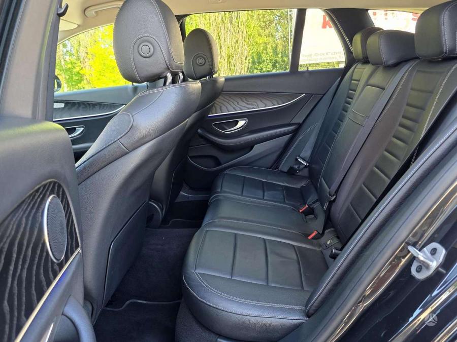Pelēks Mercedes-Benz E 220 2021 Tauragė, ar dzinēja tilpumu 1.95 L un nobraukumu 320 tūkst. km par 17300 €, foto 15 vietnē AUTOMOTO.COM.LV