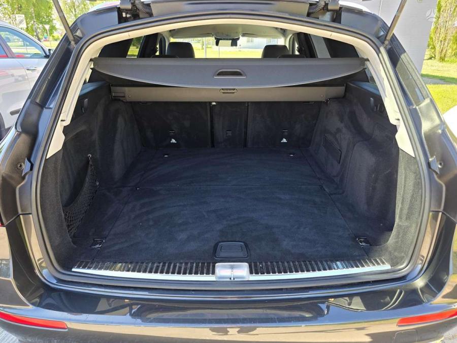 Pelēks Mercedes-Benz E 220 2021 Tauragė, ar dzinēja tilpumu 1.95 L un nobraukumu 320 tūkst. km par 17300 €, foto 16 vietnē AUTOMOTO.COM.LV