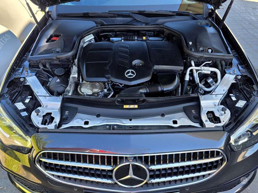 Pelēks Mercedes-Benz E 220 2021 Tauragė, ar dzinēja tilpumu 1.95 L un nobraukumu 320 tūkst. km par 17300 €, foto 17 vietnē AUTOMOTO.COM.LV