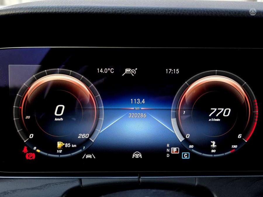 Pelēks Mercedes-Benz E 220 2021 Tauragė, ar dzinēja tilpumu 1.95 L un nobraukumu 320 tūkst. km par 17300 €, foto 21 vietnē AUTOMOTO.COM.LV