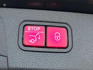 Pelēks Mercedes-Benz E 220 2021 Tauragė, ar dzinēja tilpumu 1.95 L un nobraukumu 320 tūkst. km par 17300 €, foto 56 vietnē AUTOMOTO.COM.LV
