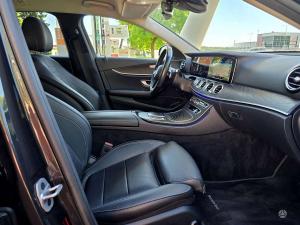 Pelēks Mercedes-Benz E 220 2021 Tauragė, ar dzinēja tilpumu 1.95 L un nobraukumu 320 tūkst. km par 17300 €, foto 13 vietnē AUTOMOTO.COM.LV