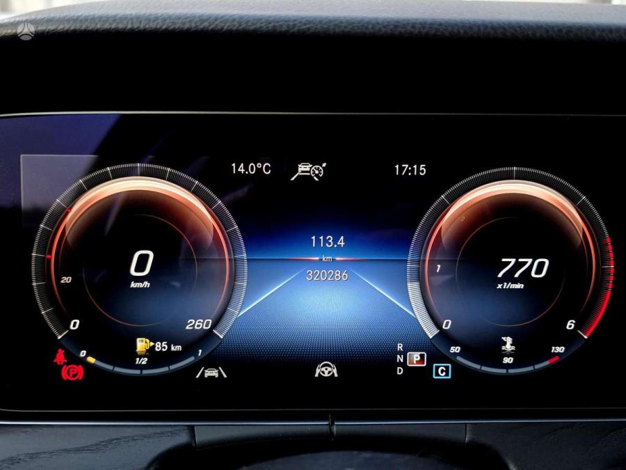 Pelēks Mercedes-Benz E 220 2021 Tauragė, ar dzinēja tilpumu 1.95 L un nobraukumu 320 tūkst. km par 17300 €, foto 21 vietnē AUTOMOTO.COM.LV